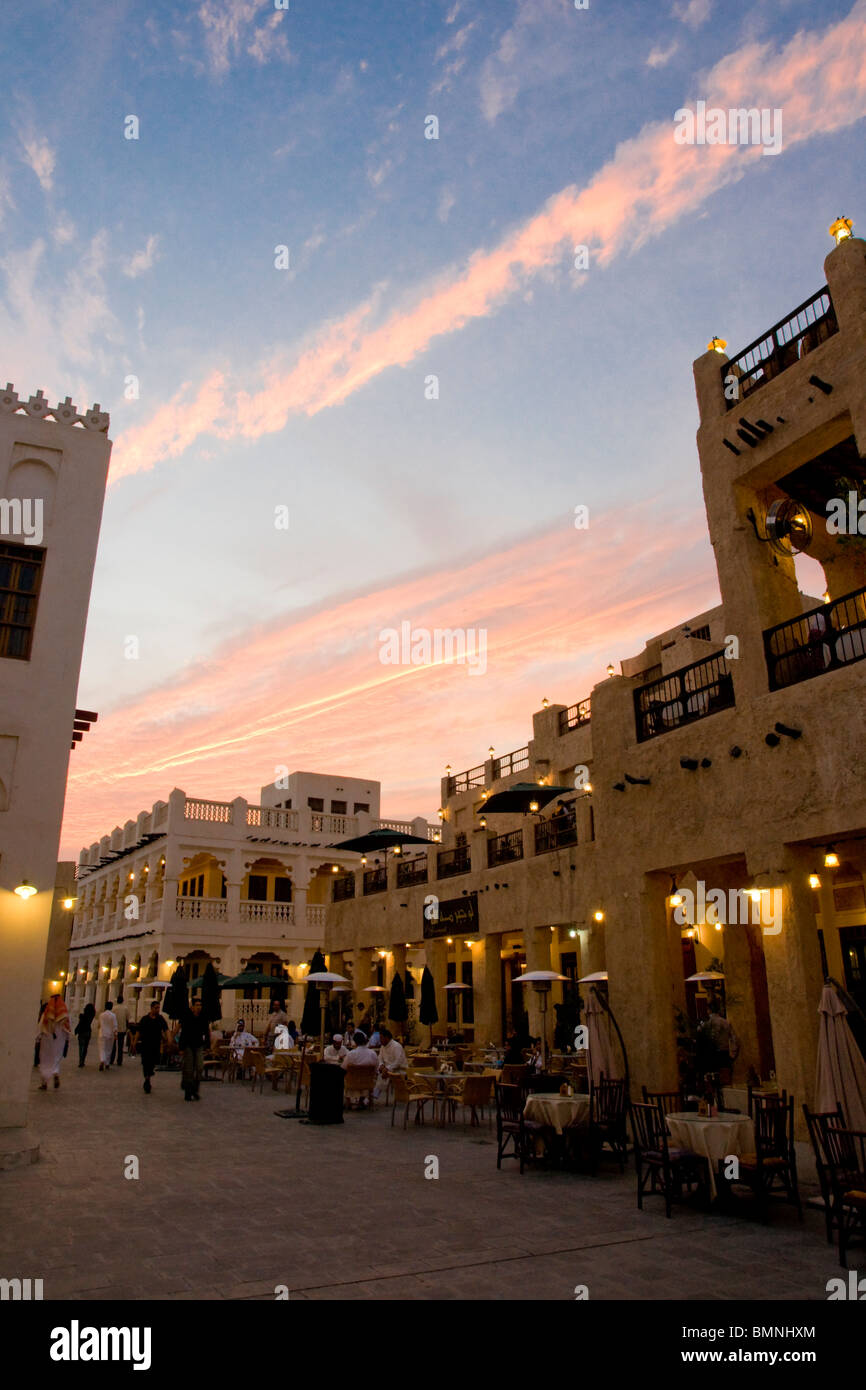 Qatar, Doha, Souk Waqif Dusk Stock Photo - Alamy