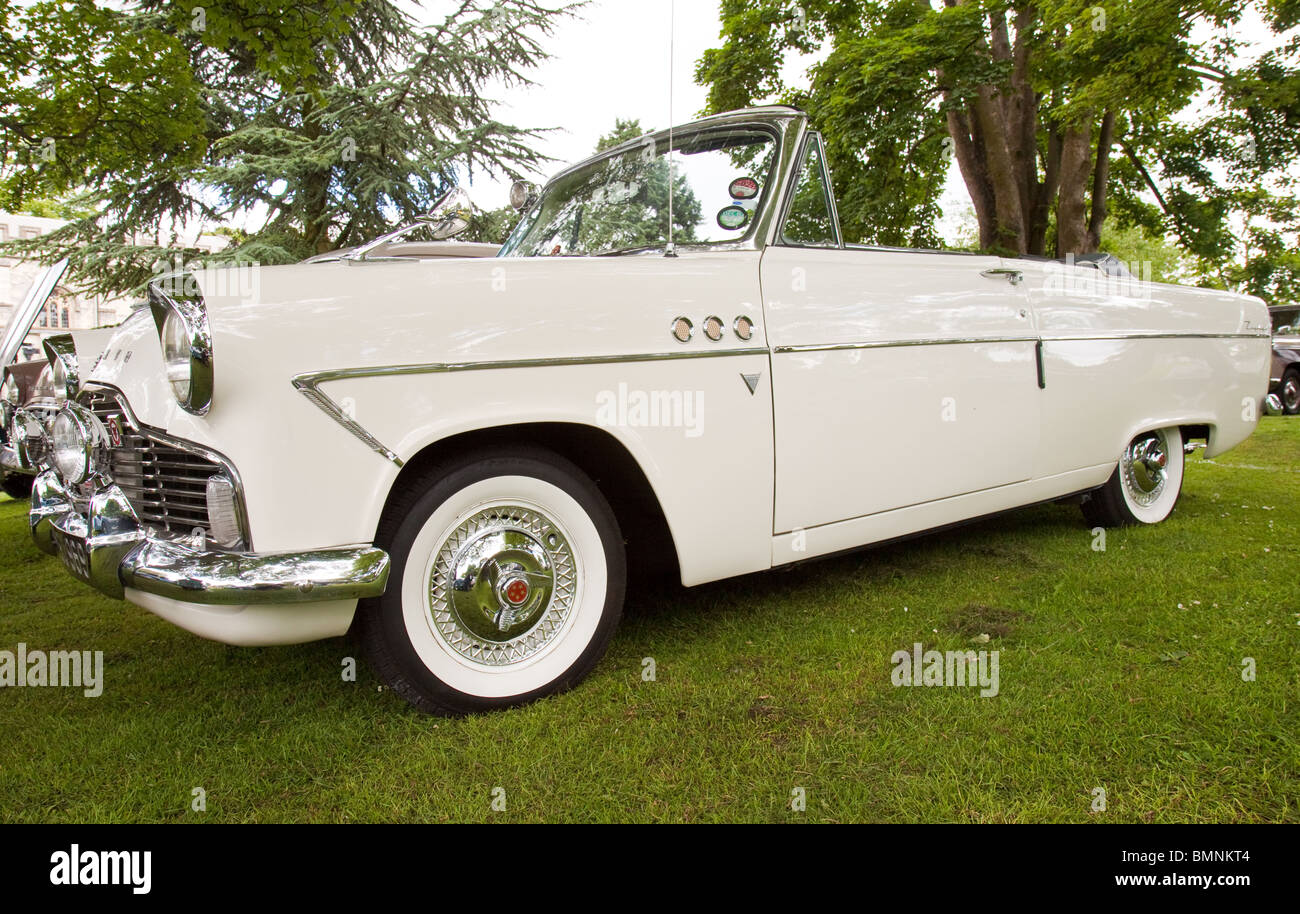 Classic soft top car hi-res stock photography and images - Alamy