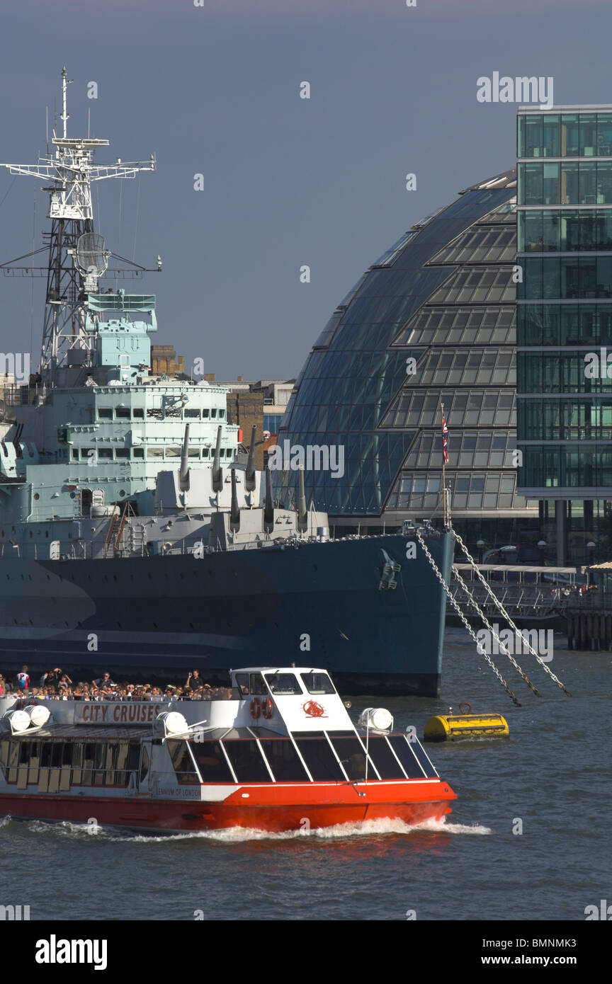 Hms london hi-res stock photography and images - Alamy