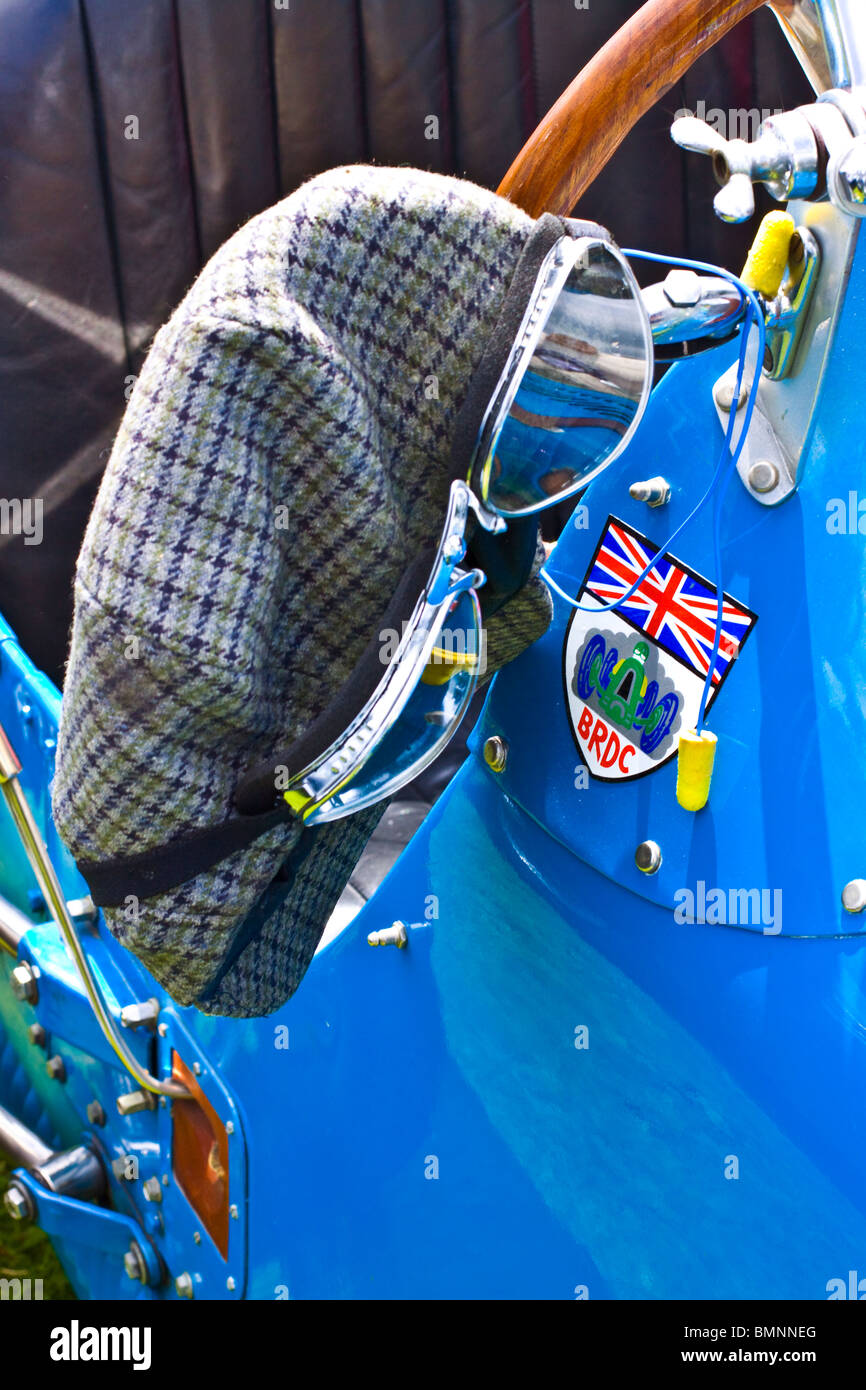 Driving goggles vintage hi-res stock photography and images - Alamy