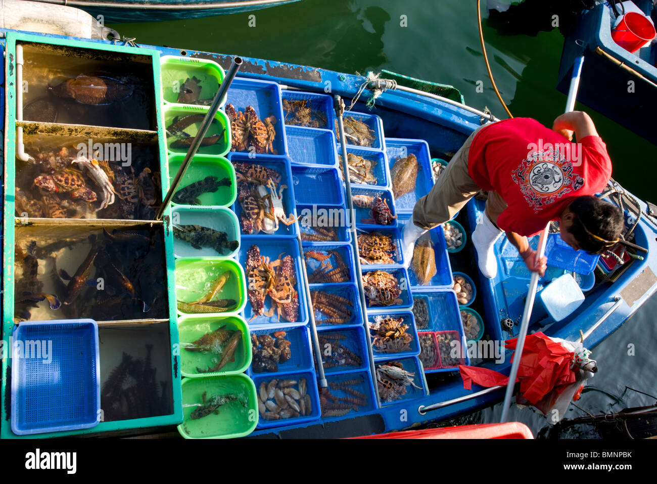 Saikung new territories fishing boats hi-res stock photography and images - Alamy