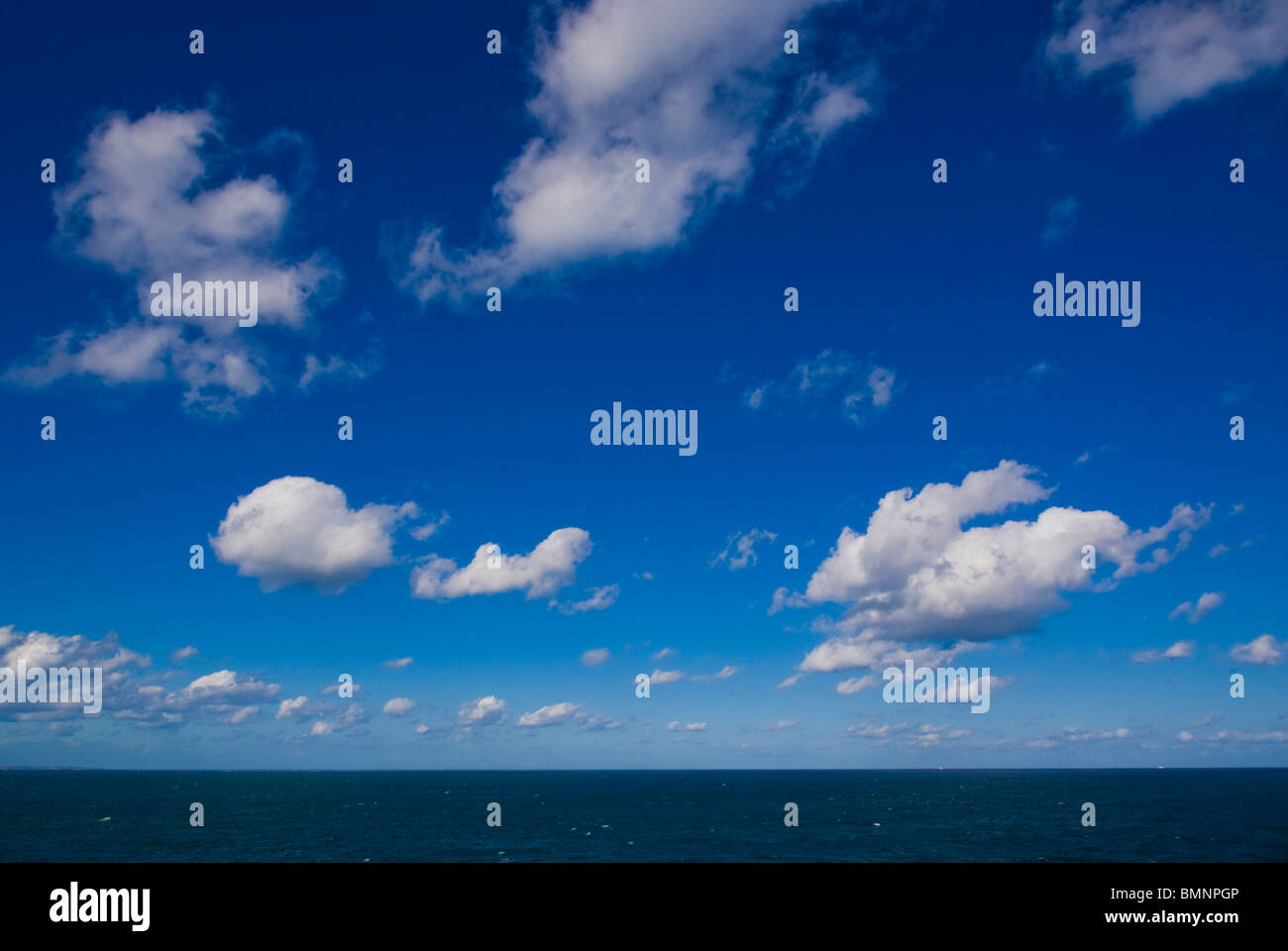 English Channel Sky Horizon Stock Photo - Alamy