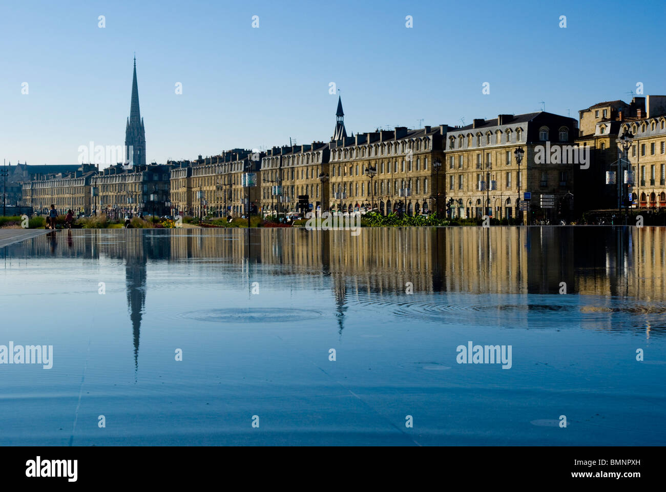 Riverside attractions hi-res stock photography and images - Alamy