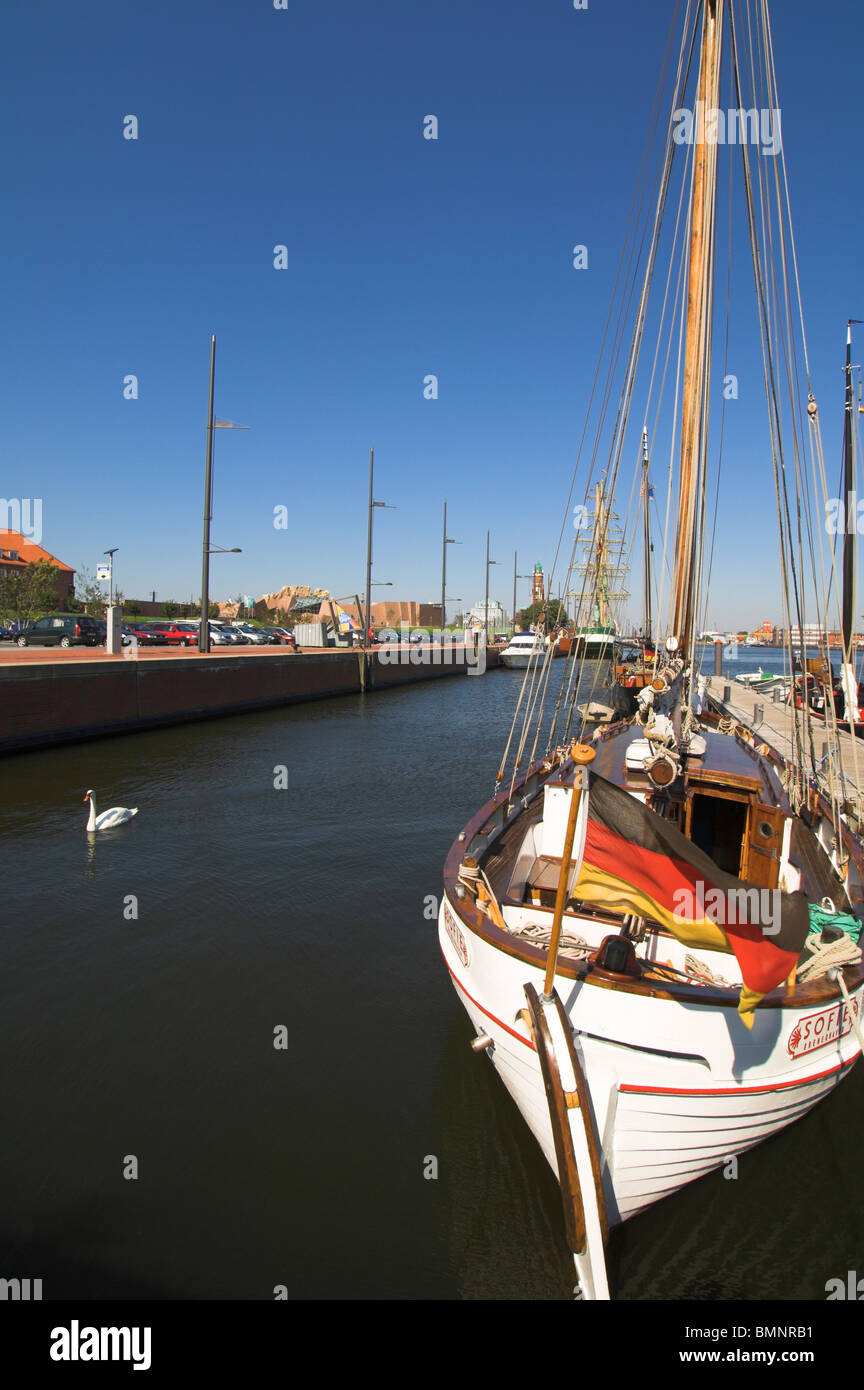 Bremen, Bremerhaven, Historic Docks Stock Photo - Alamy