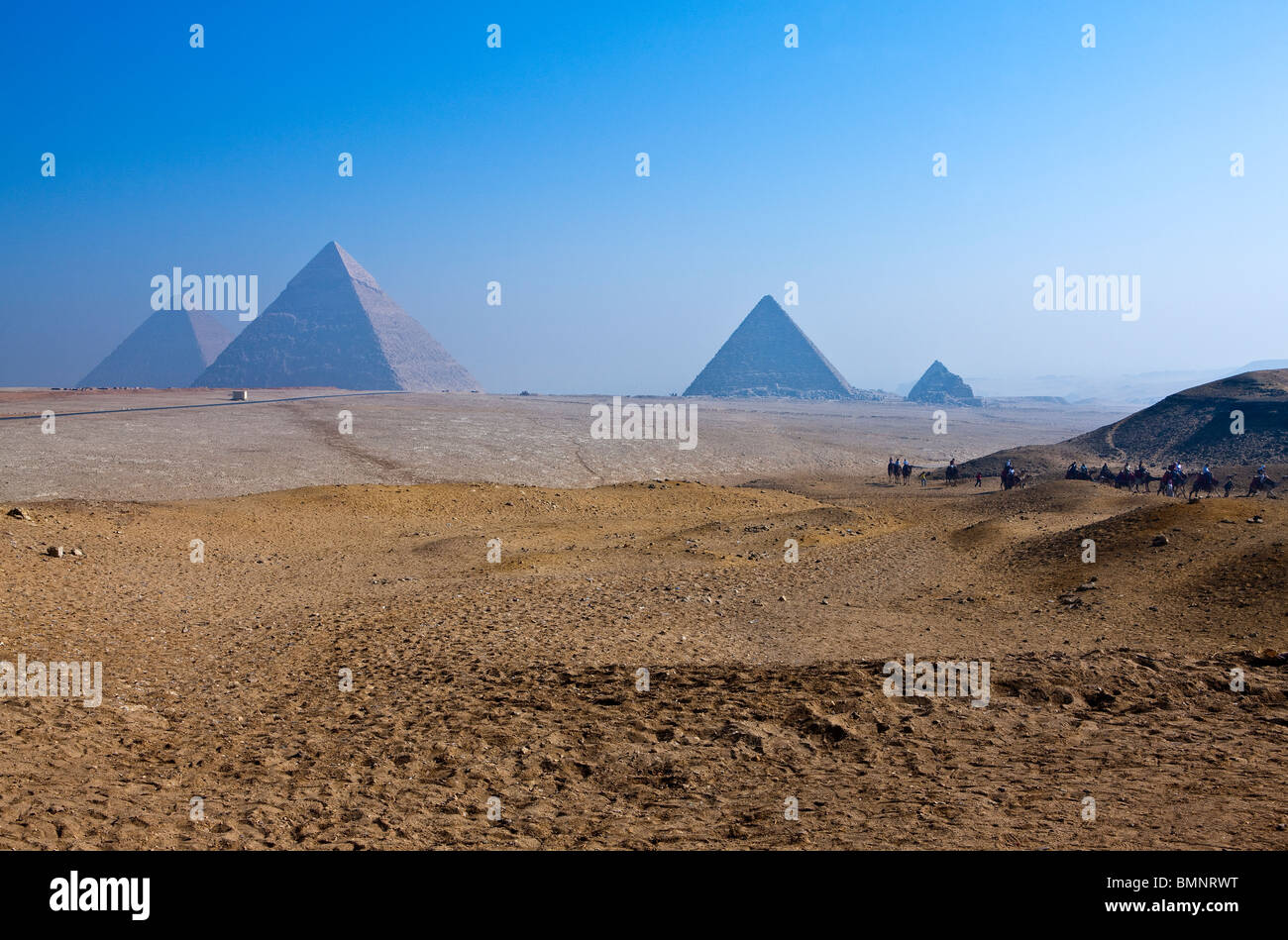 Egypt, the pyramids of the archaeological site of Giza Stock Photo - Alamy