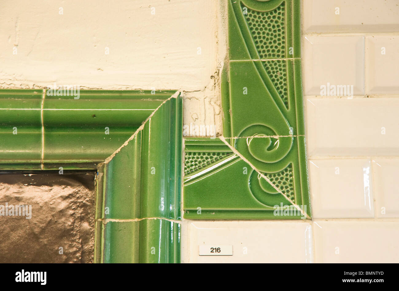 Subway tiles hi-res stock photography and images - Alamy