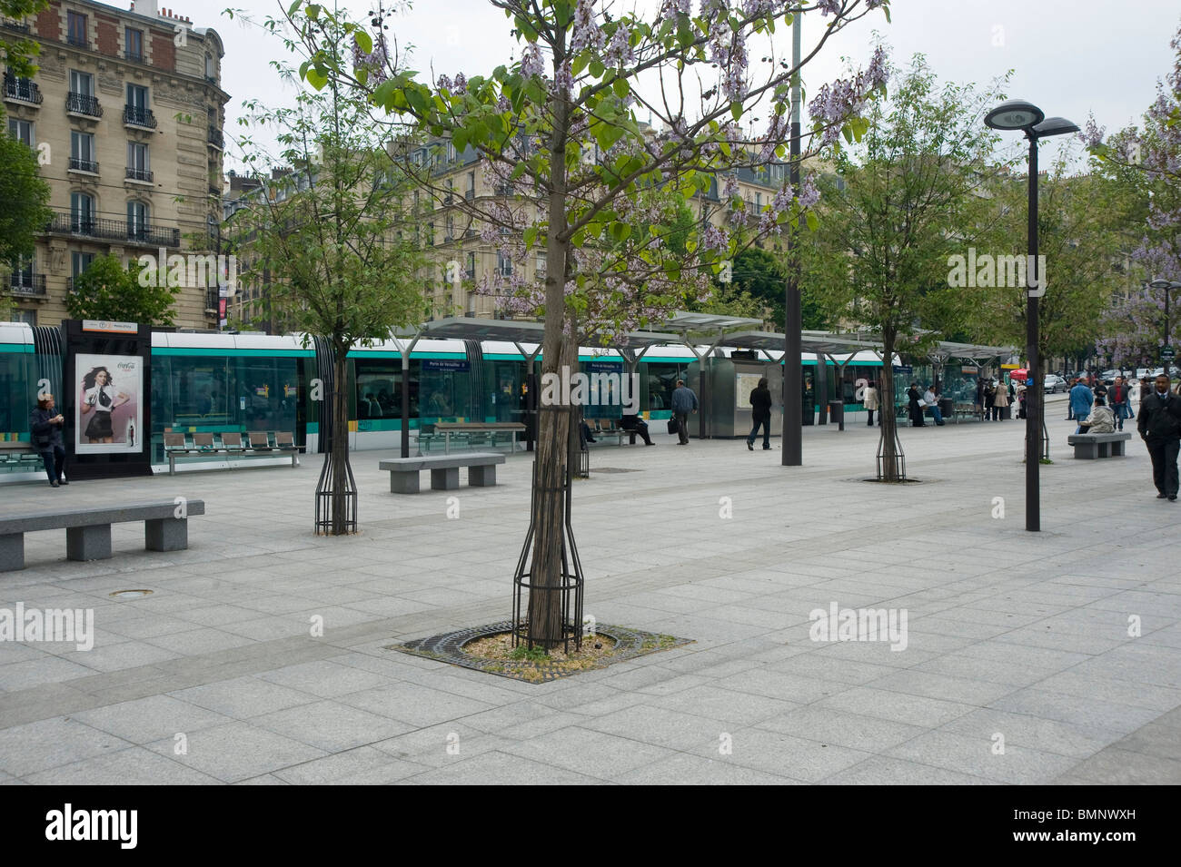 Paris modern tramway t3 hi-res stock photography and images - Alamy