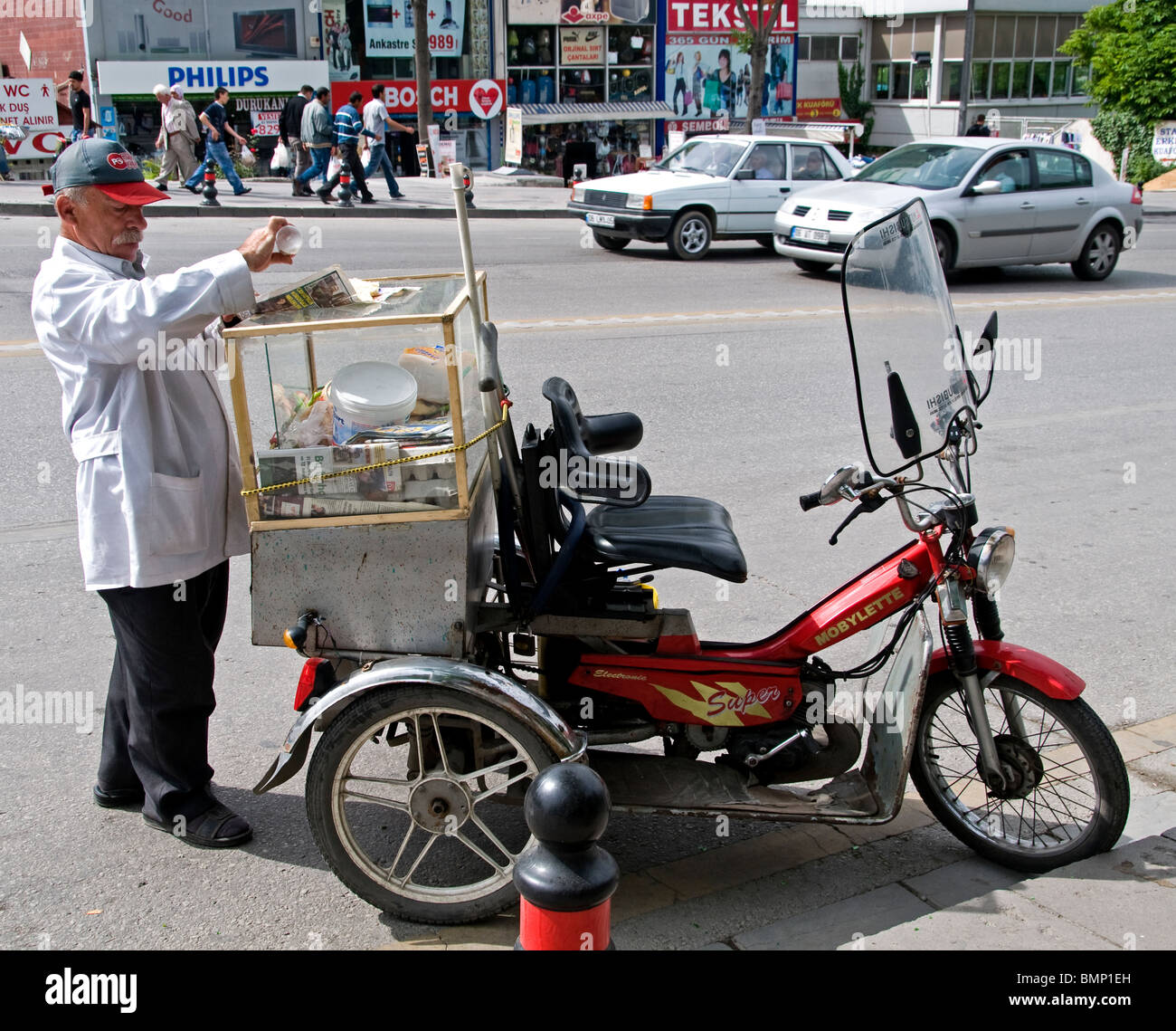 Ankara Turkey food lunch pancake bread street sale Stock Photo - Alamy