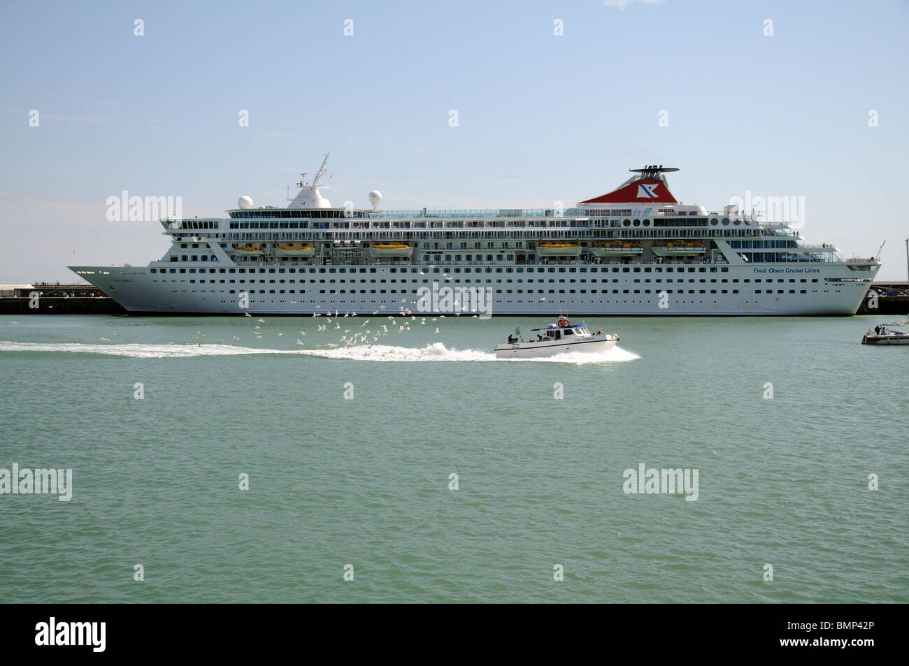 Balmoral cruise ship of Fred Olsen Cruise Lines alongside in Dover ...