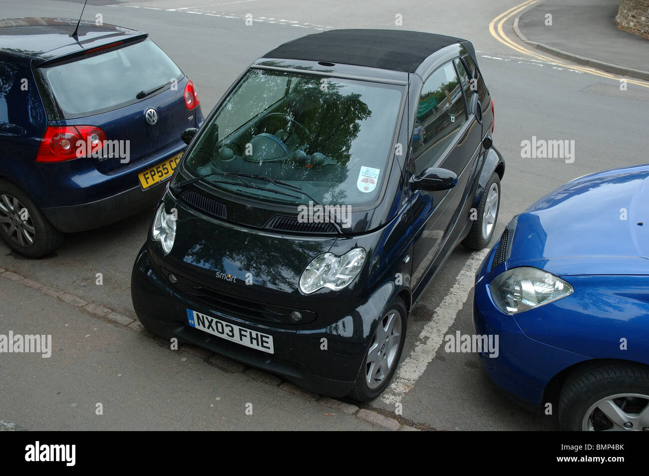 Car sideways hi-res stock photography and images - Alamy