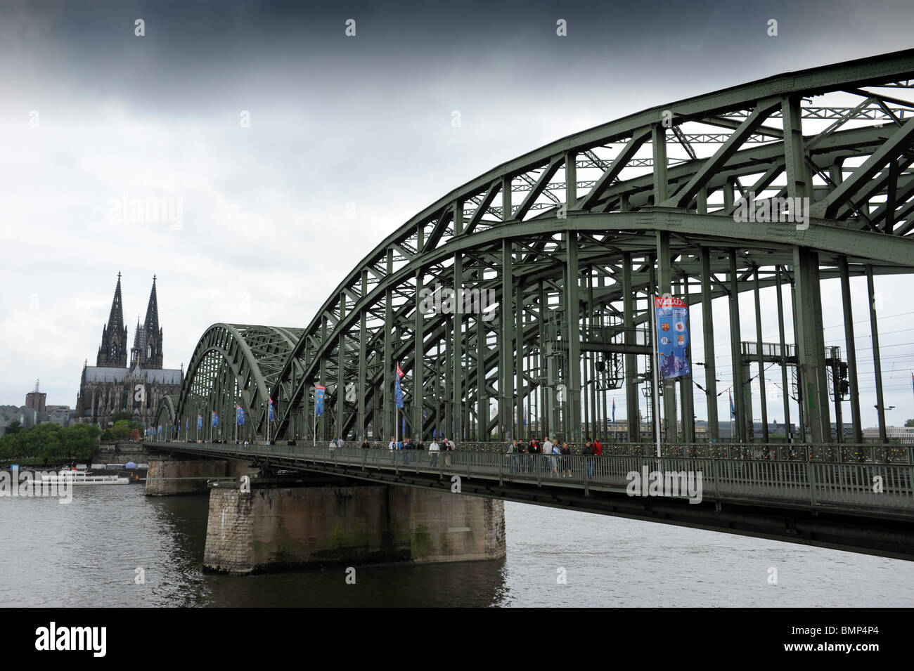 Cologne railway bridge hi-res stock photography and images - Alamy