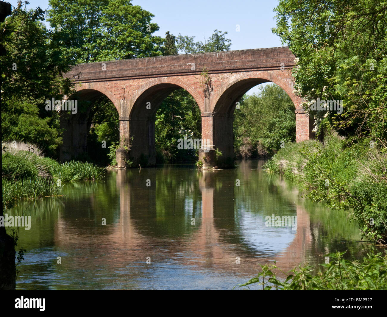 Rail bridge over River Mole. Leatherhead, Surrey, England, UK Stock ...