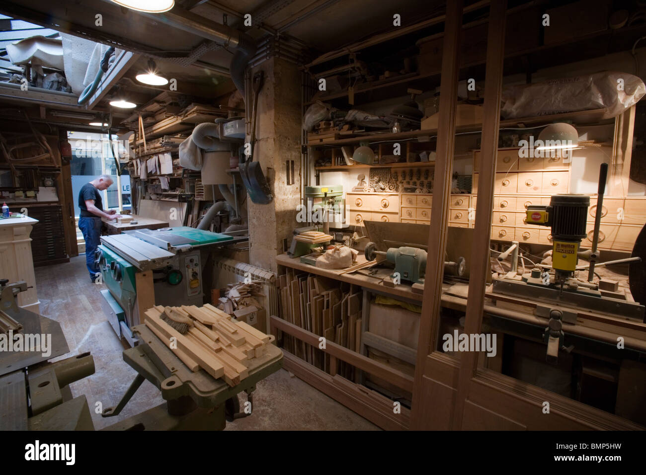 Carpenter workshop, Paris Stock Photo - Alamy