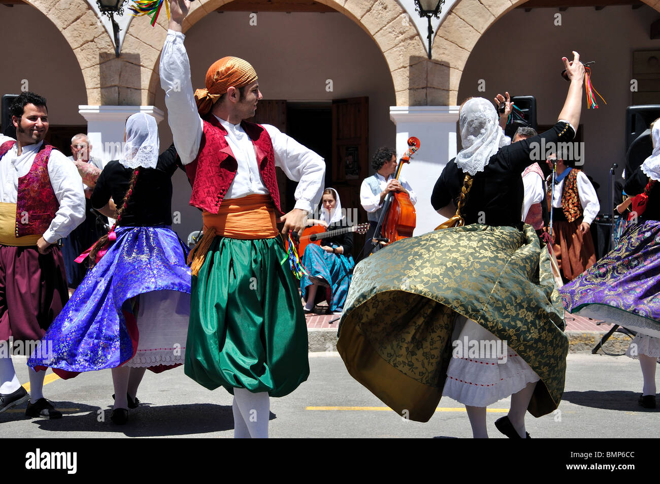 Balearic folklore show, Placa d'Espanya, Santa Eularia des Riu, Ibiza ...