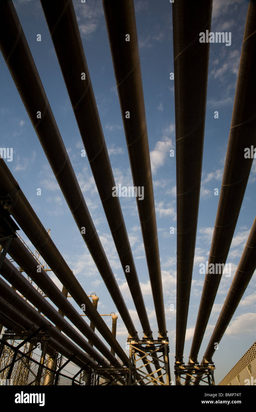 Uae gas pipes hi-res stock photography and images - Alamy