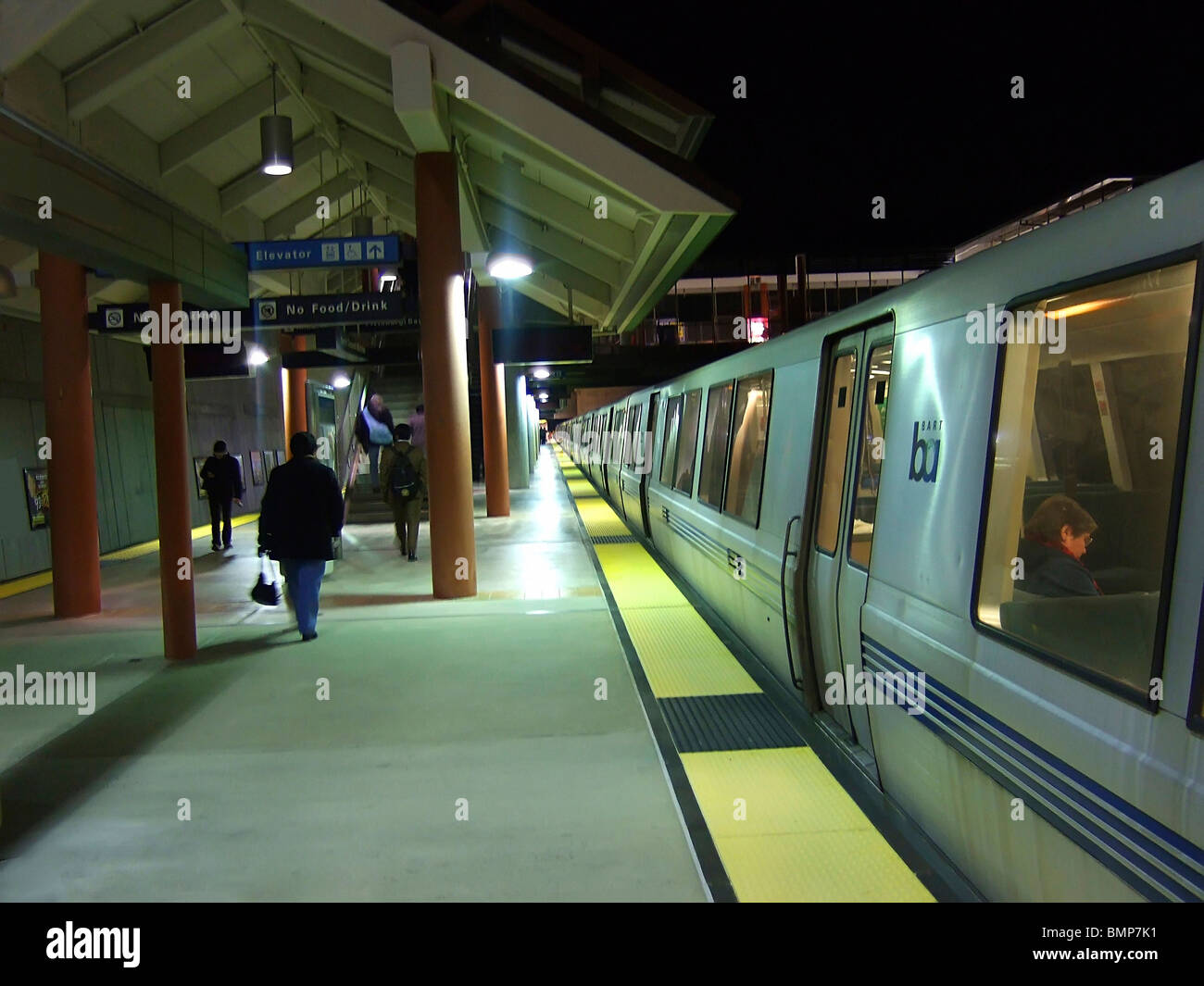 Walking railway stations platform transportation train hi-res stock ...