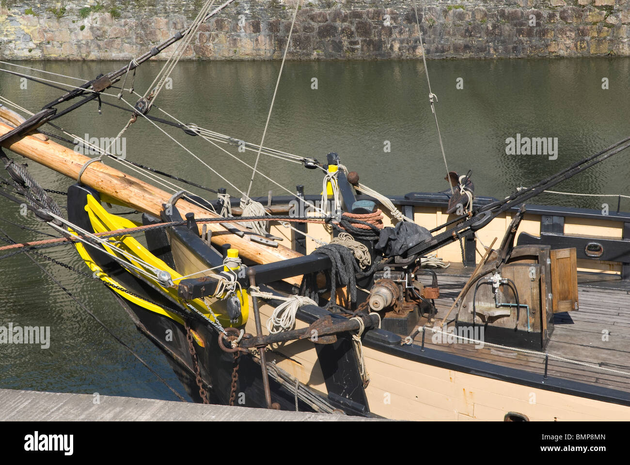 Square sail hi-res stock photography and images - Alamy
