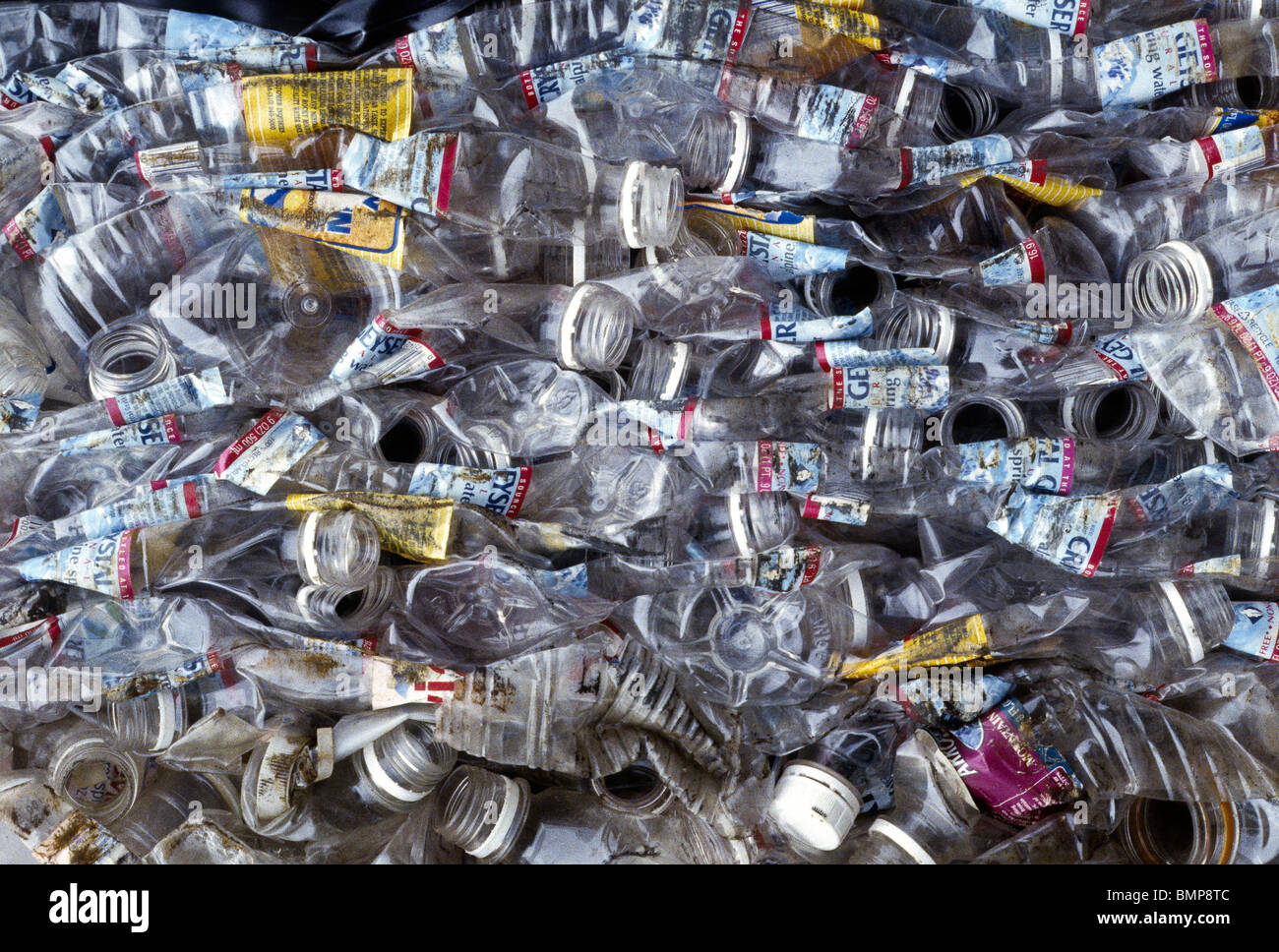Smashed bottles hi-res stock photography and images - Alamy
