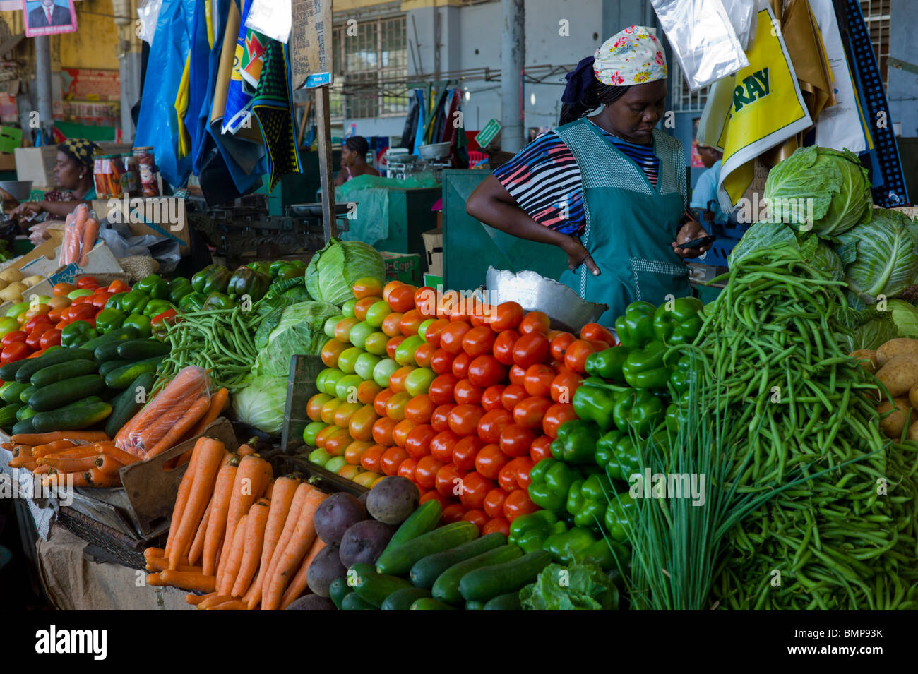 Maputo market hi-res stock photography and images - Alamy