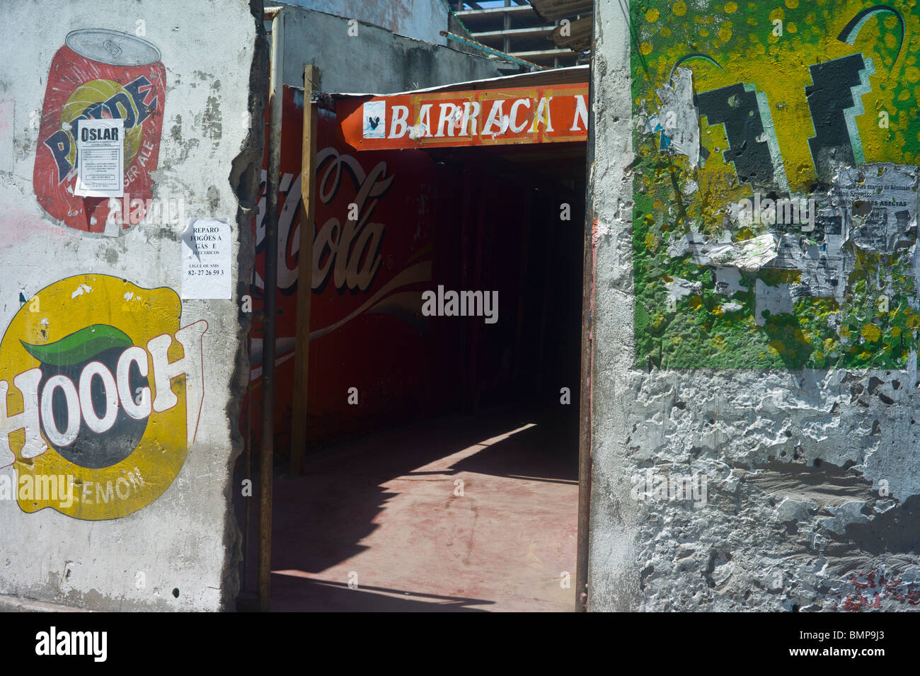 Graffiti bar hi-res stock photography and images - Alamy