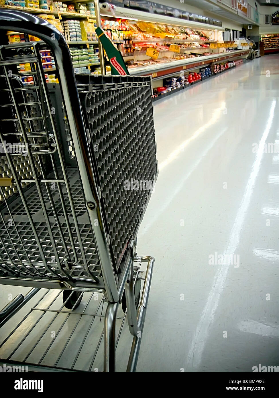Aisle carts trolleys hi-res stock photography and images - Alamy