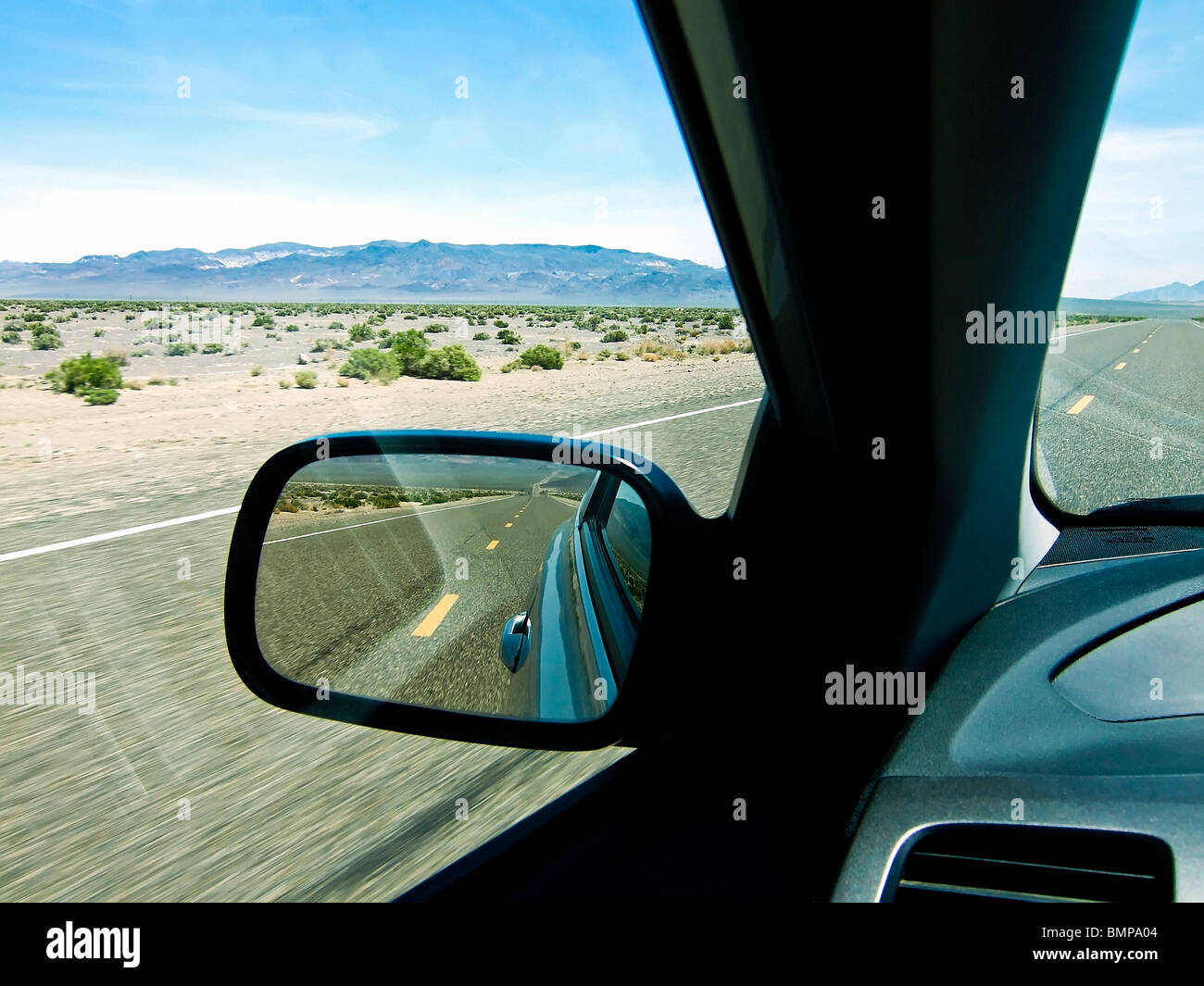 Car wing mirrors hi-res stock photography and images - Alamy