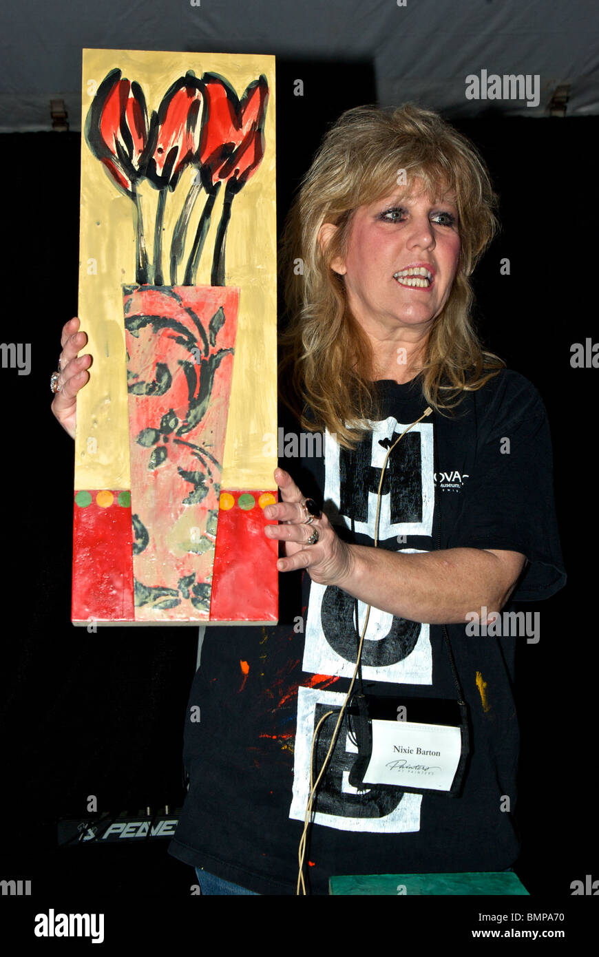 Artist Nixie Barton giving mixed media art workshop at Painters At ...