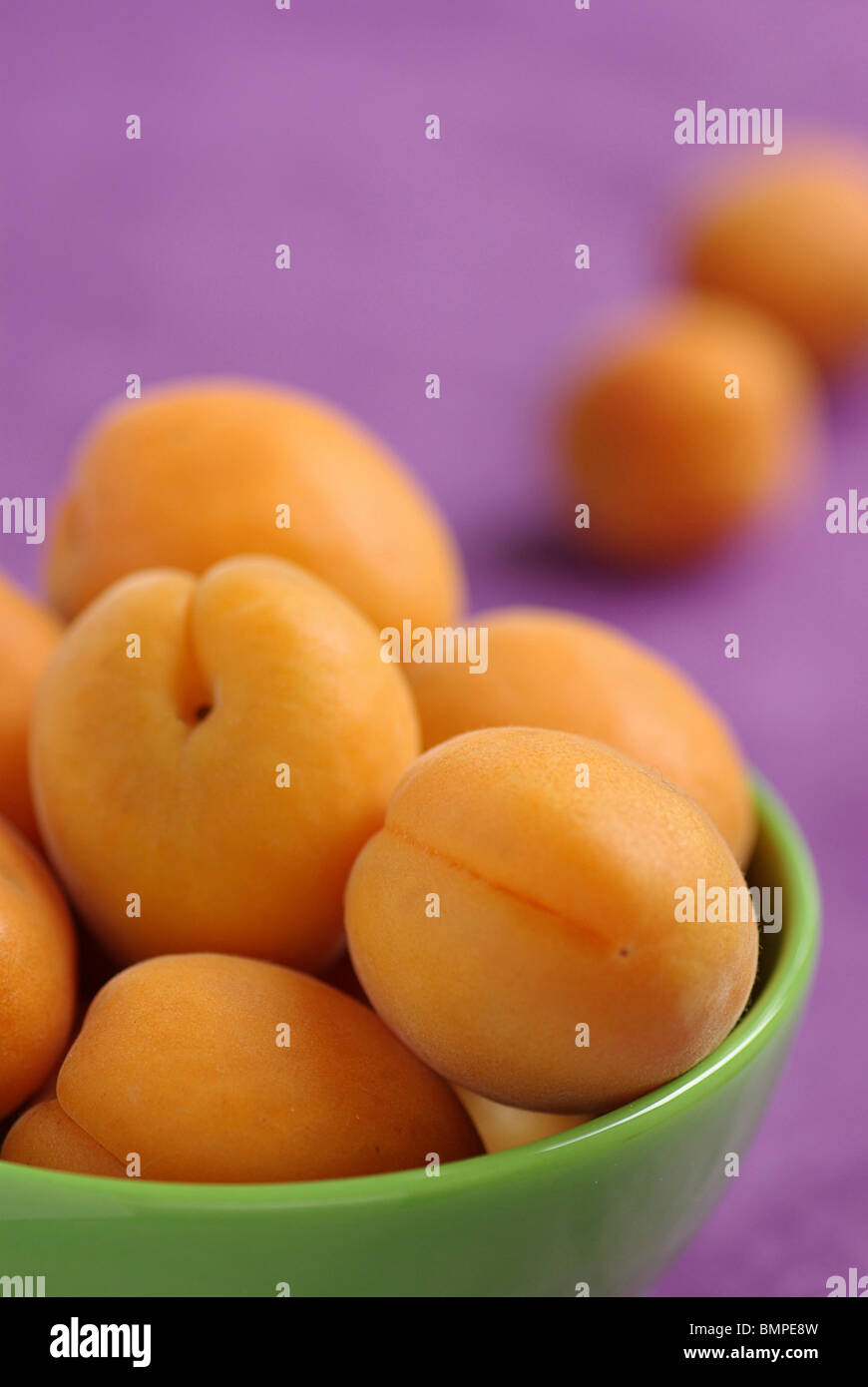 Still life with a bowl of apricots hi-res stock photography and images ...