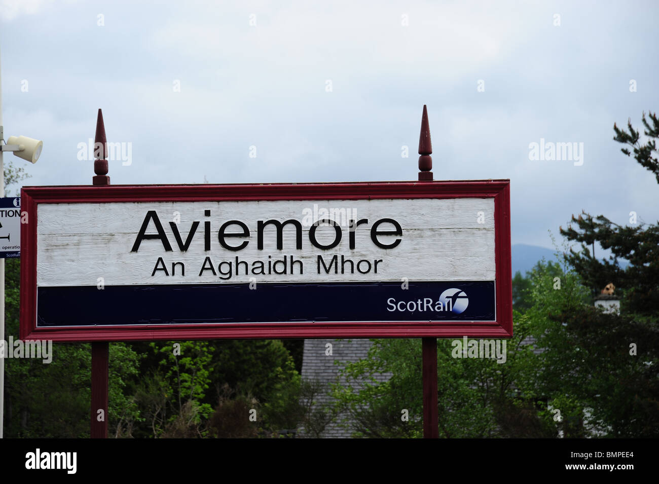 Aviemore railway station hi-res stock photography and images - Alamy
