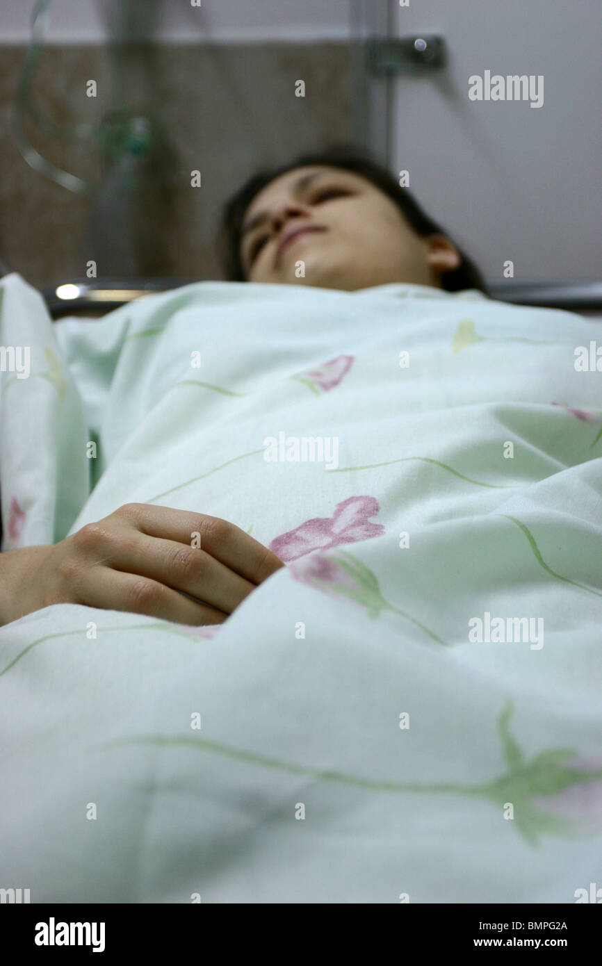 Hospitalised hi-res stock photography and images - Alamy