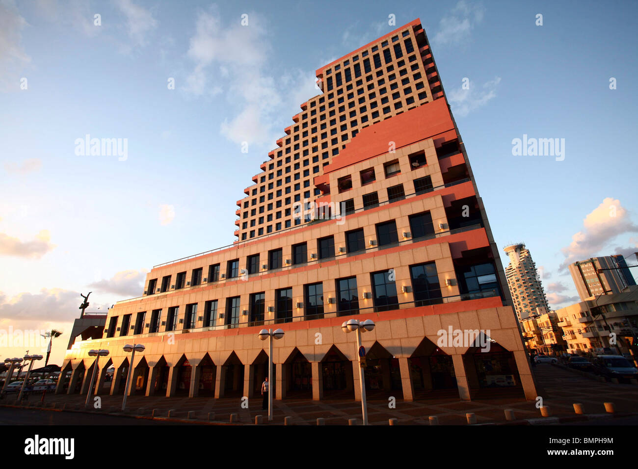 Tel aviv opera house hi-res stock photography and images - Alamy