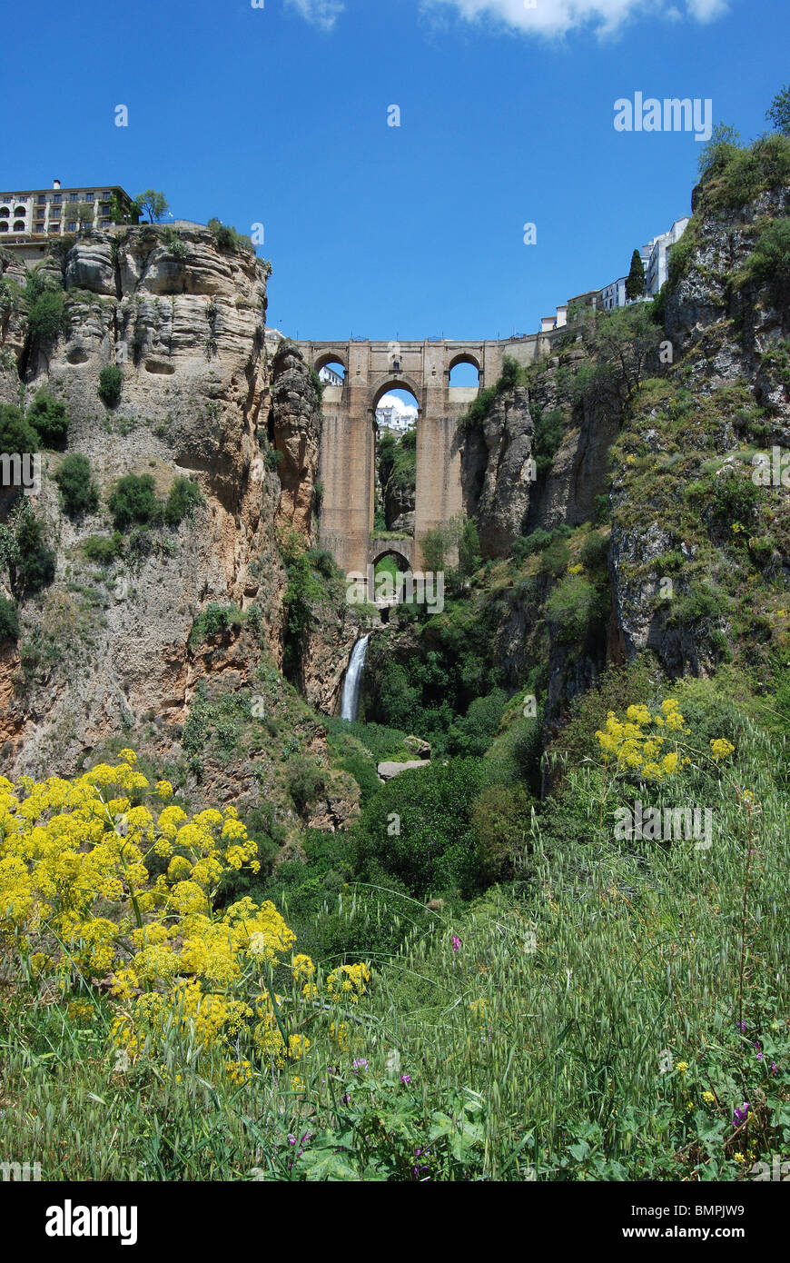 New bridge (Puente Nuevo) and gorge, Ronda, Malaga Province, Andalucia ...