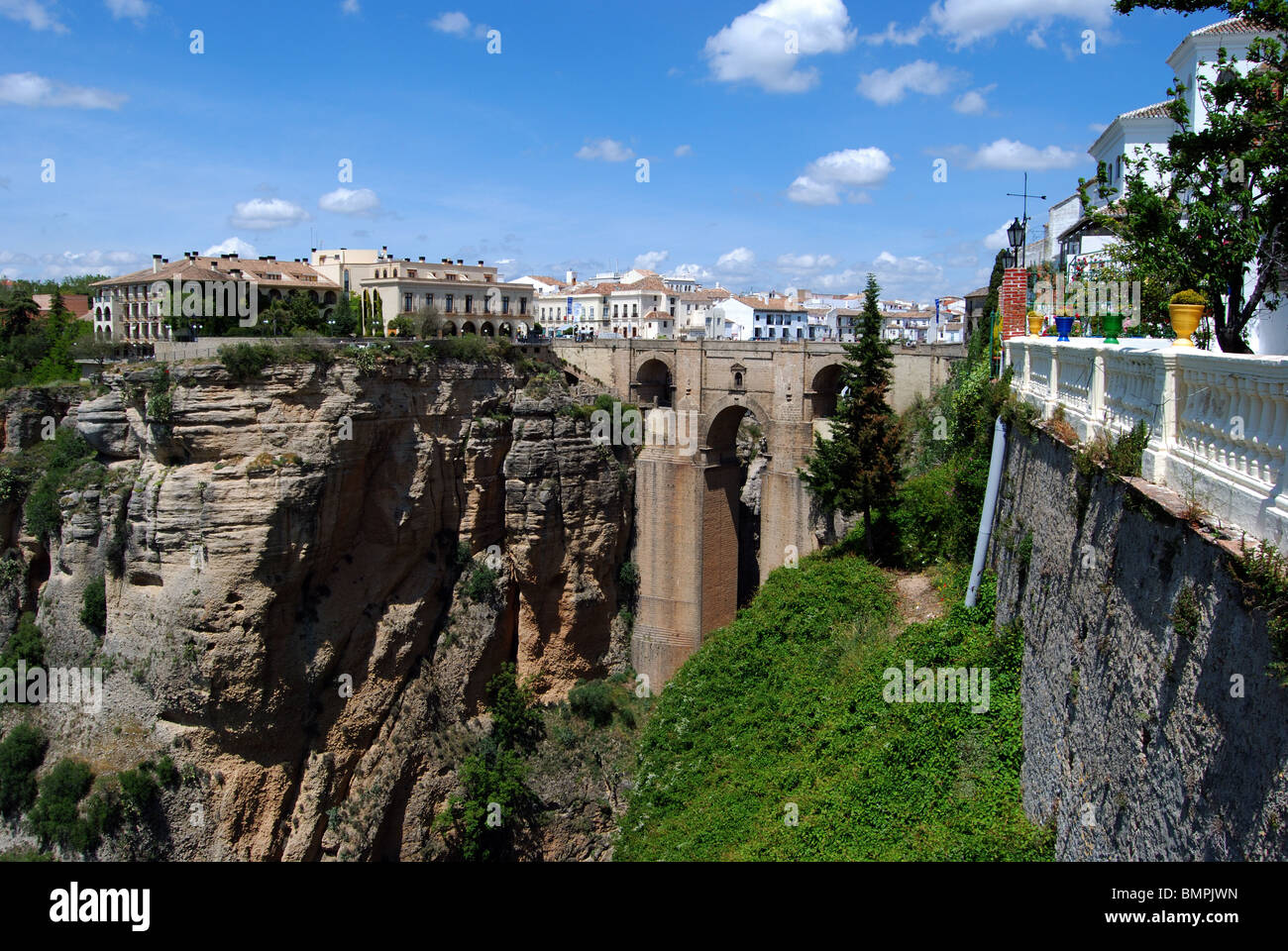 New bridge (Puente Nuevo) and gorge, Ronda, Malaga Province, Andalucia ...
