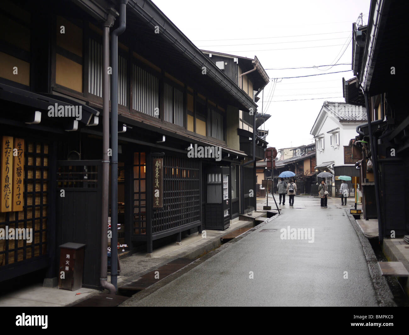 Japan, Tokyo traditional street scene Stock Photo - Alamy