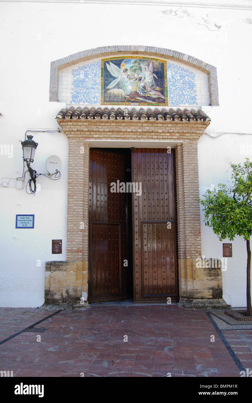 Plaza de la iglesia marbella hi-res stock photography and images - Alamy