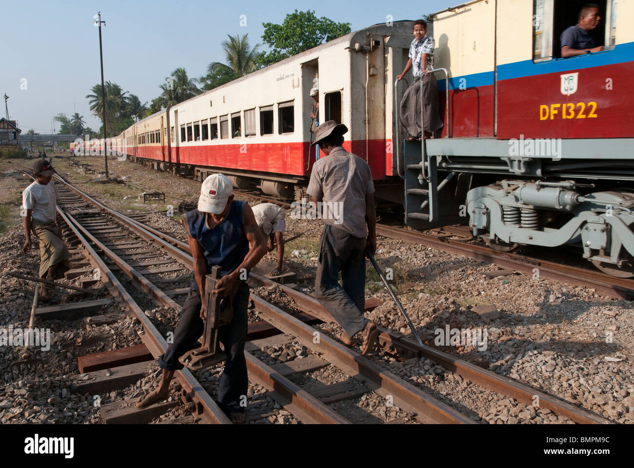 Myanmar rail hi-res stock photography and images - Alamy