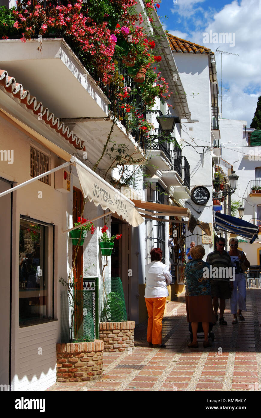 Marbella old town shopping hi-res stock photography and images - Alamy