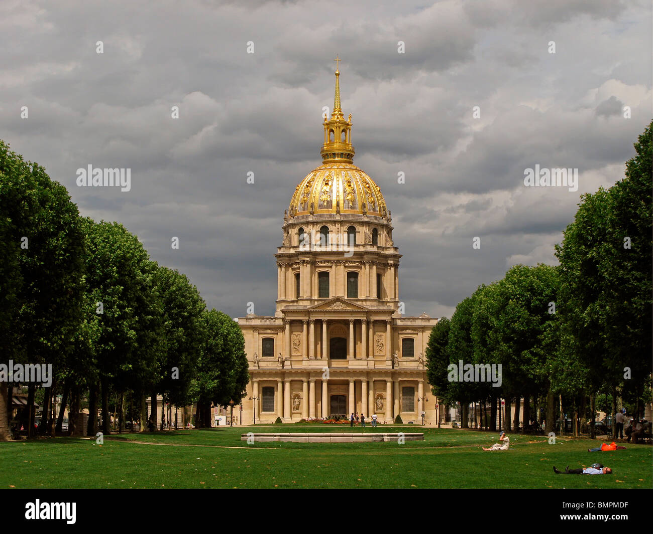 Napoleon bonaparte tomb les invalides hi-res stock photography and ...