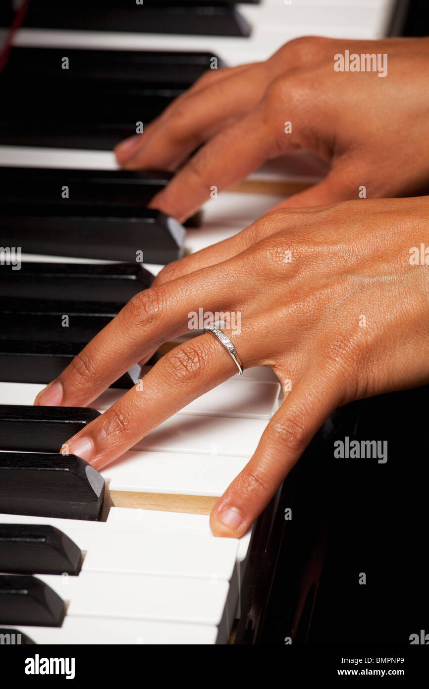 Female keyboard player performing hi-res stock photography and images ...