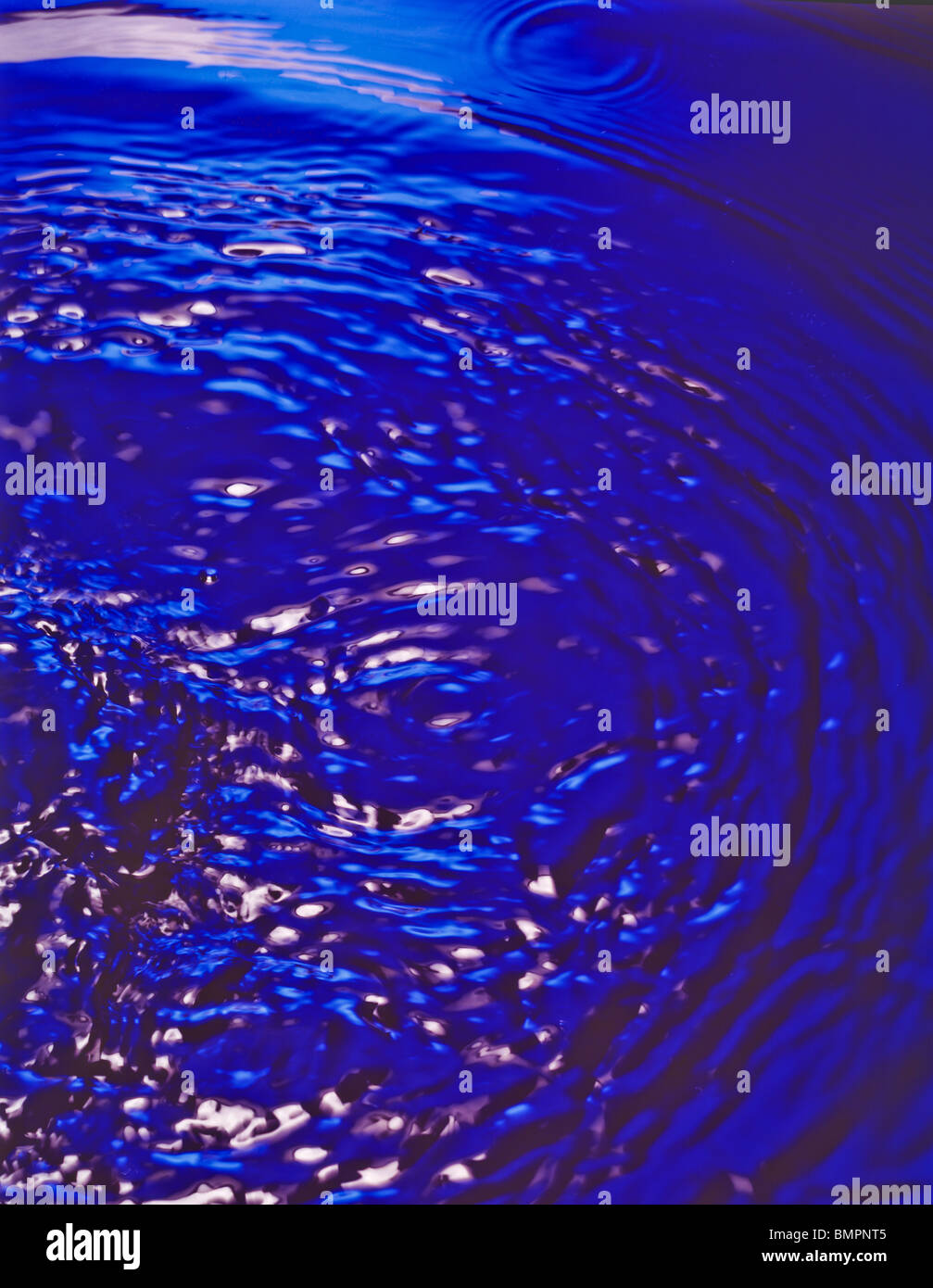 Concentric circle circular pattern Light reflections on water Stock ...