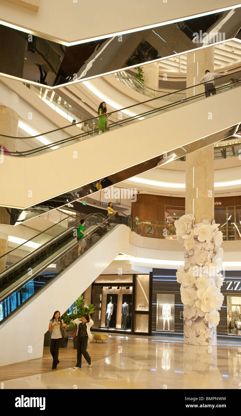 New ion shopping mall hi-res stock photography and images - Alamy