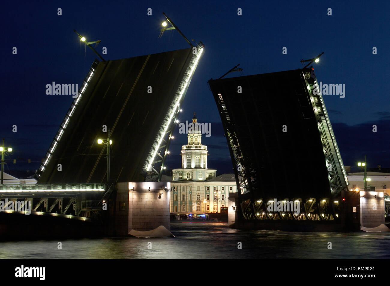 Palace embankment canal russia hi-res stock photography and images - Alamy