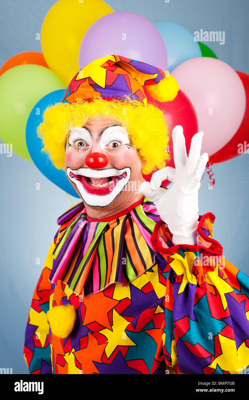 Friendly clown giving the "okay sign" with his fingers Stock Photo - Alamy