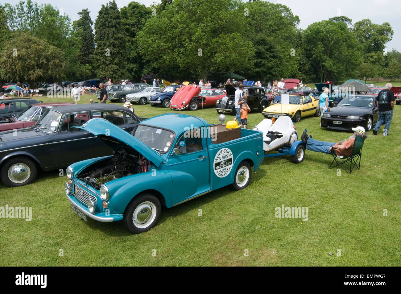 morris minor pick up truck British pickup trucks Stock Photo - Alamy