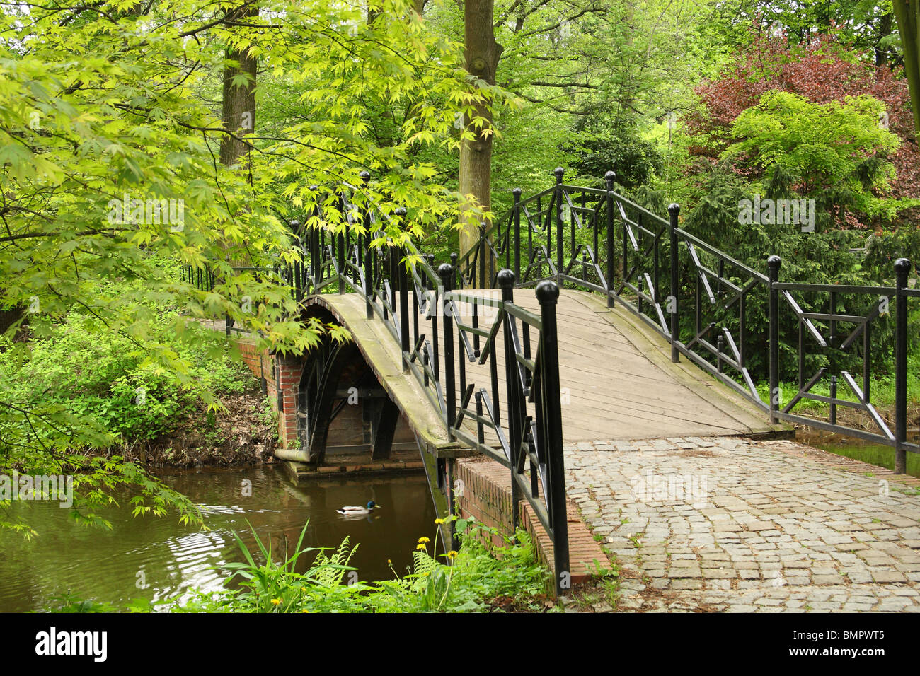English park style hi-res stock photography and images - Alamy