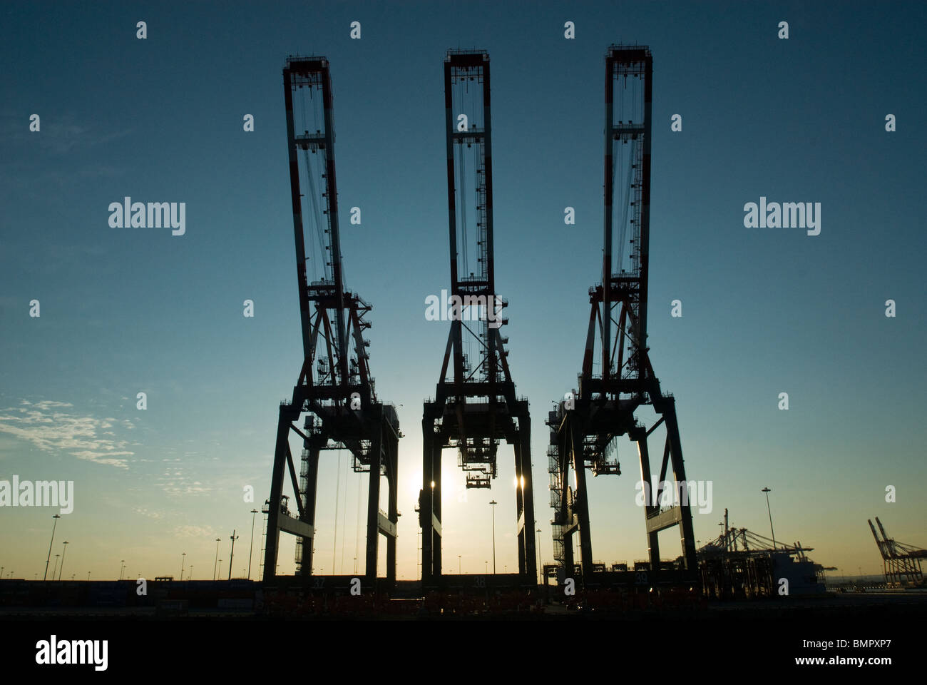 Elizabeth marine terminal hi-res stock photography and images - Alamy