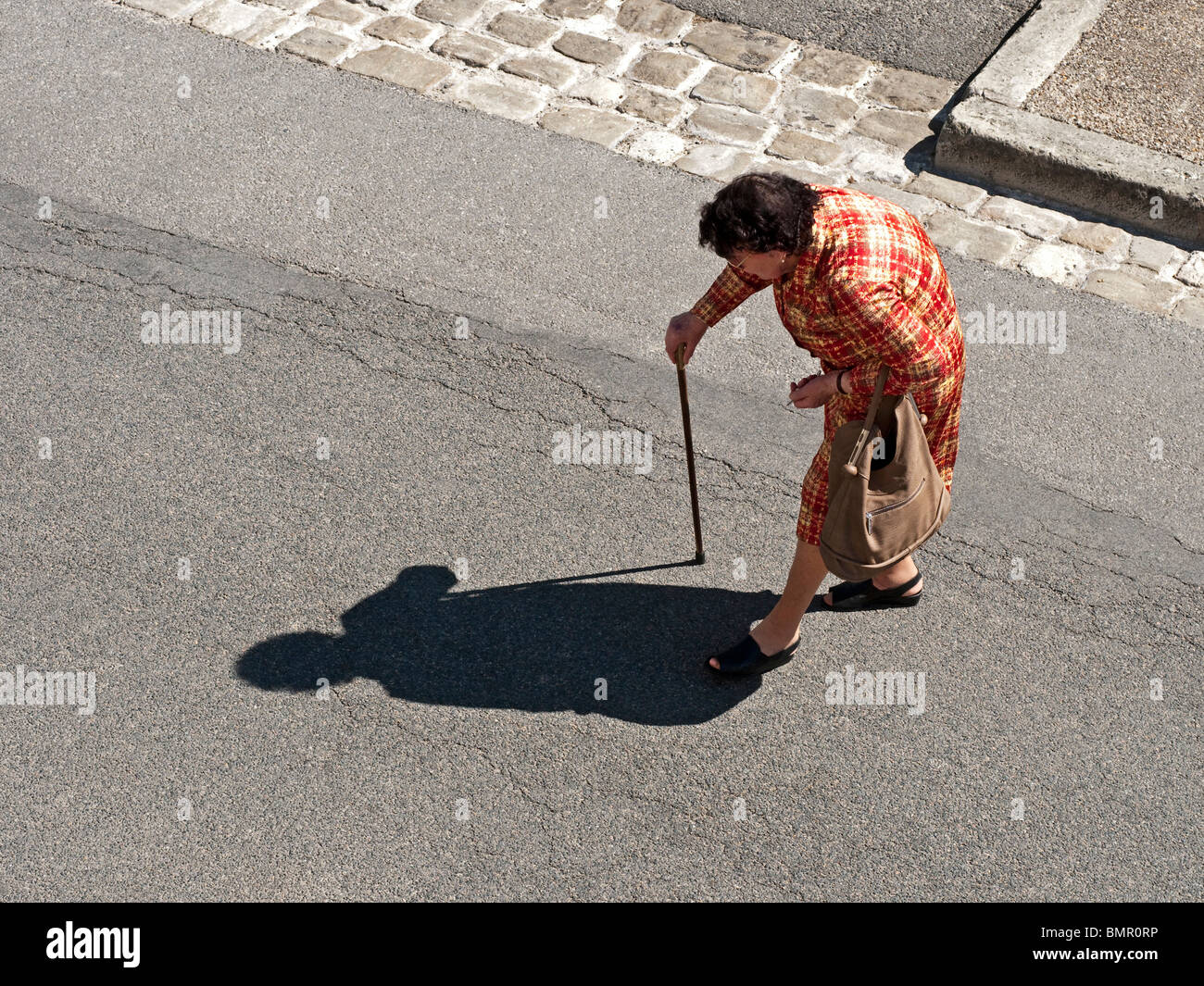 Hunched woman hi-res stock photography and images - Alamy