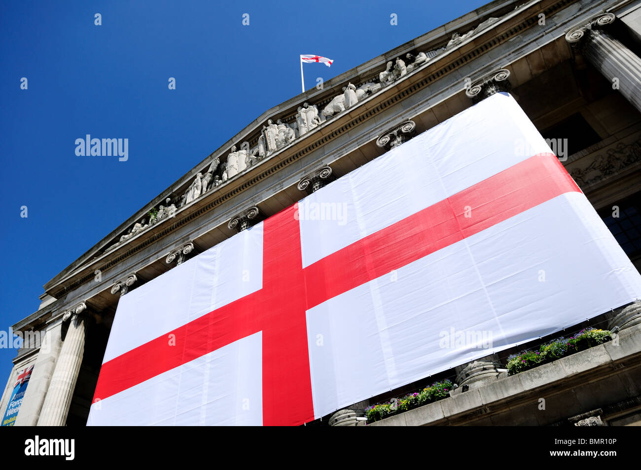Nottingham Council Old Market Square Flying the English Flag of St ...