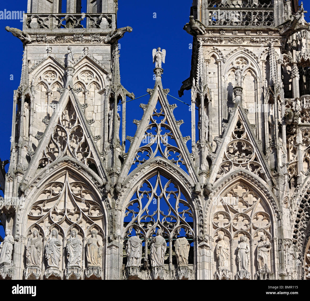 Rouen sculpture hi-res stock photography and images - Alamy