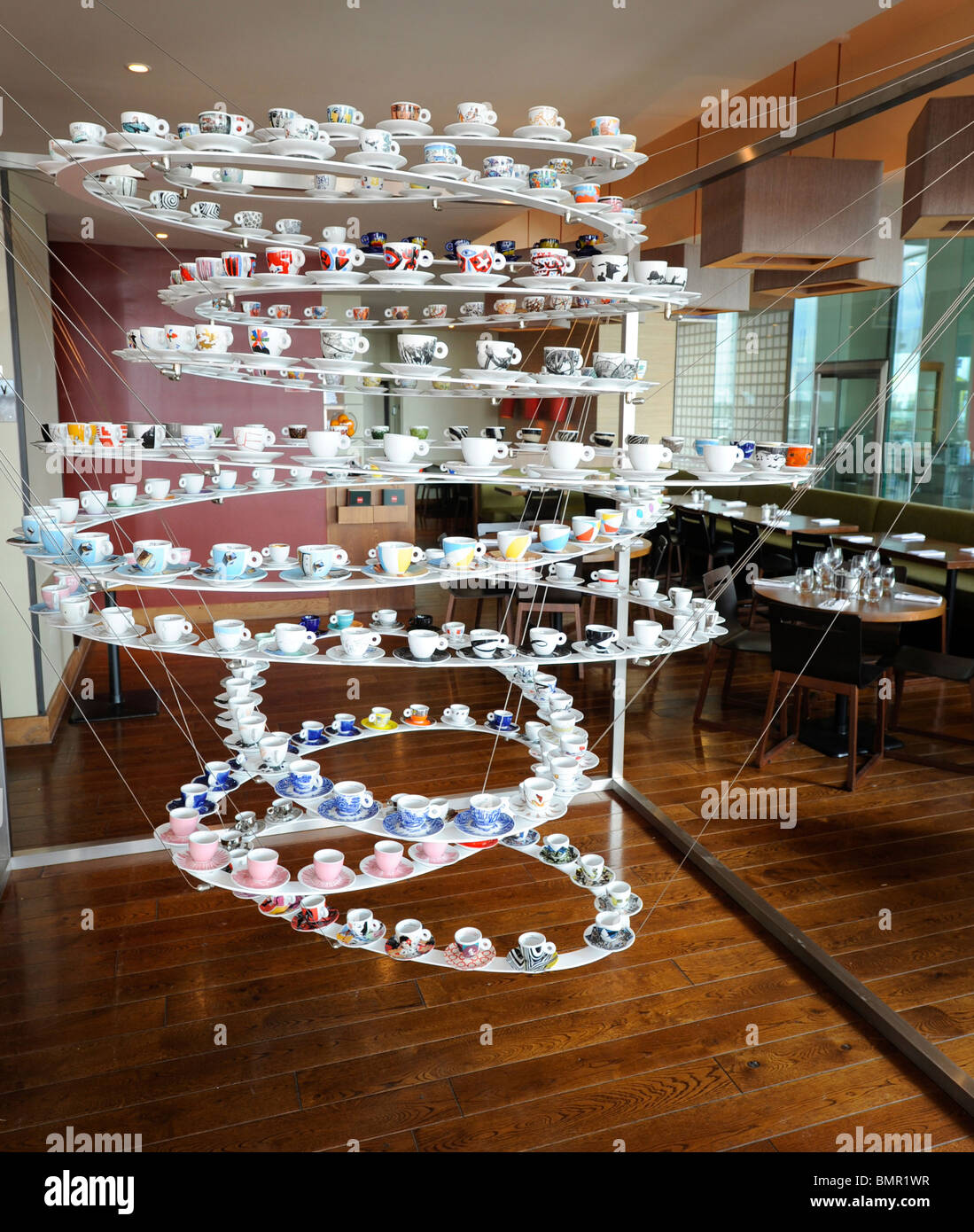 286 illy espresso cup sculpture debuts UK tour in Brighton. The ...